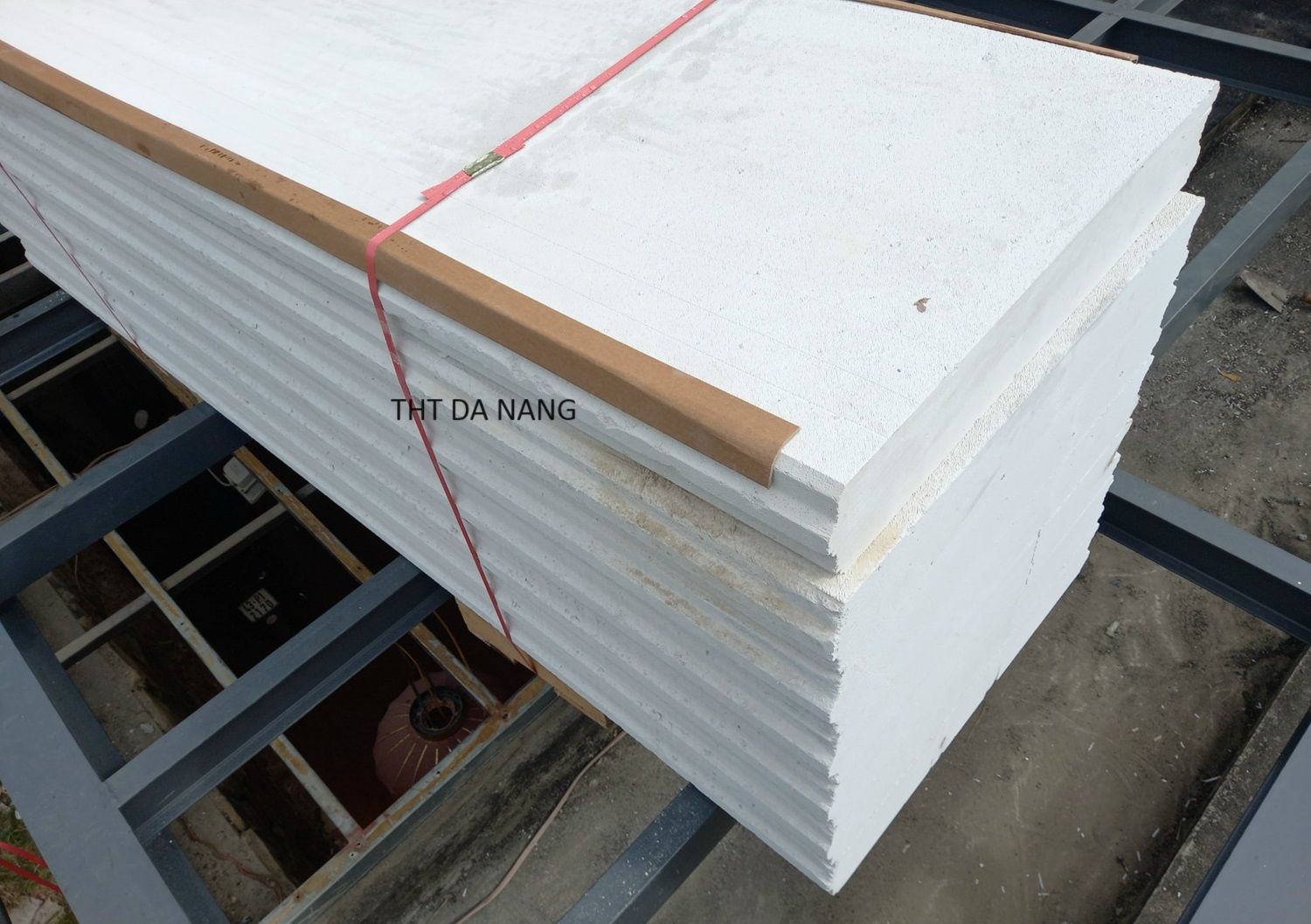 Phân biệt tấm bê tông nhẹ EPS và tấm AAC/ALC